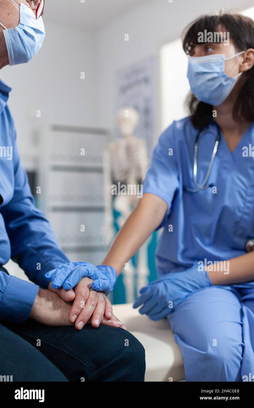 Medical assistant hi-res stock photography and images - Alamy