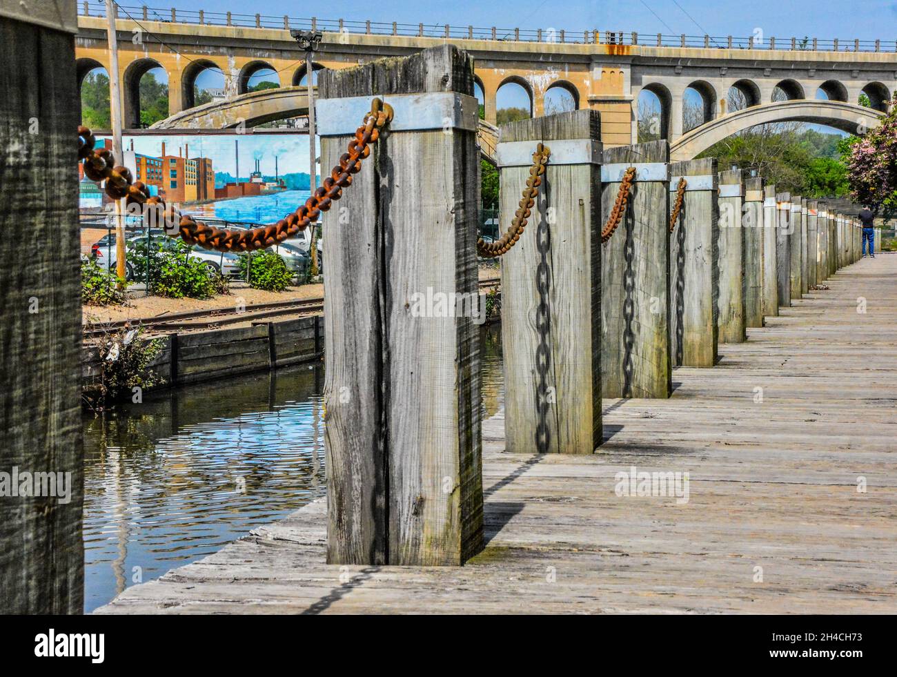 Manayunk bridge hi-res stock photography and images - Alamy