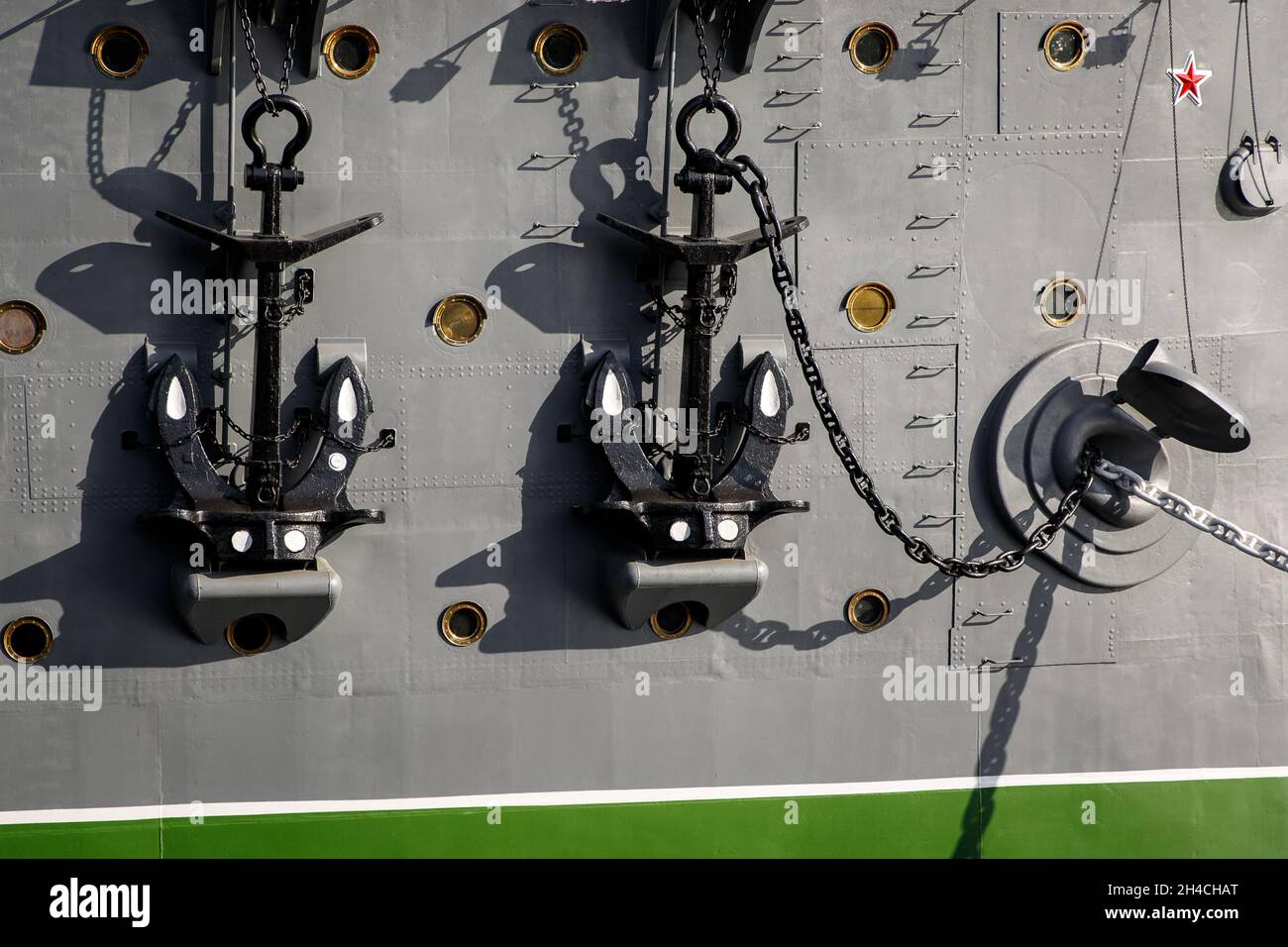 Iron anchor at a steel ship Stock Photo - Alamy