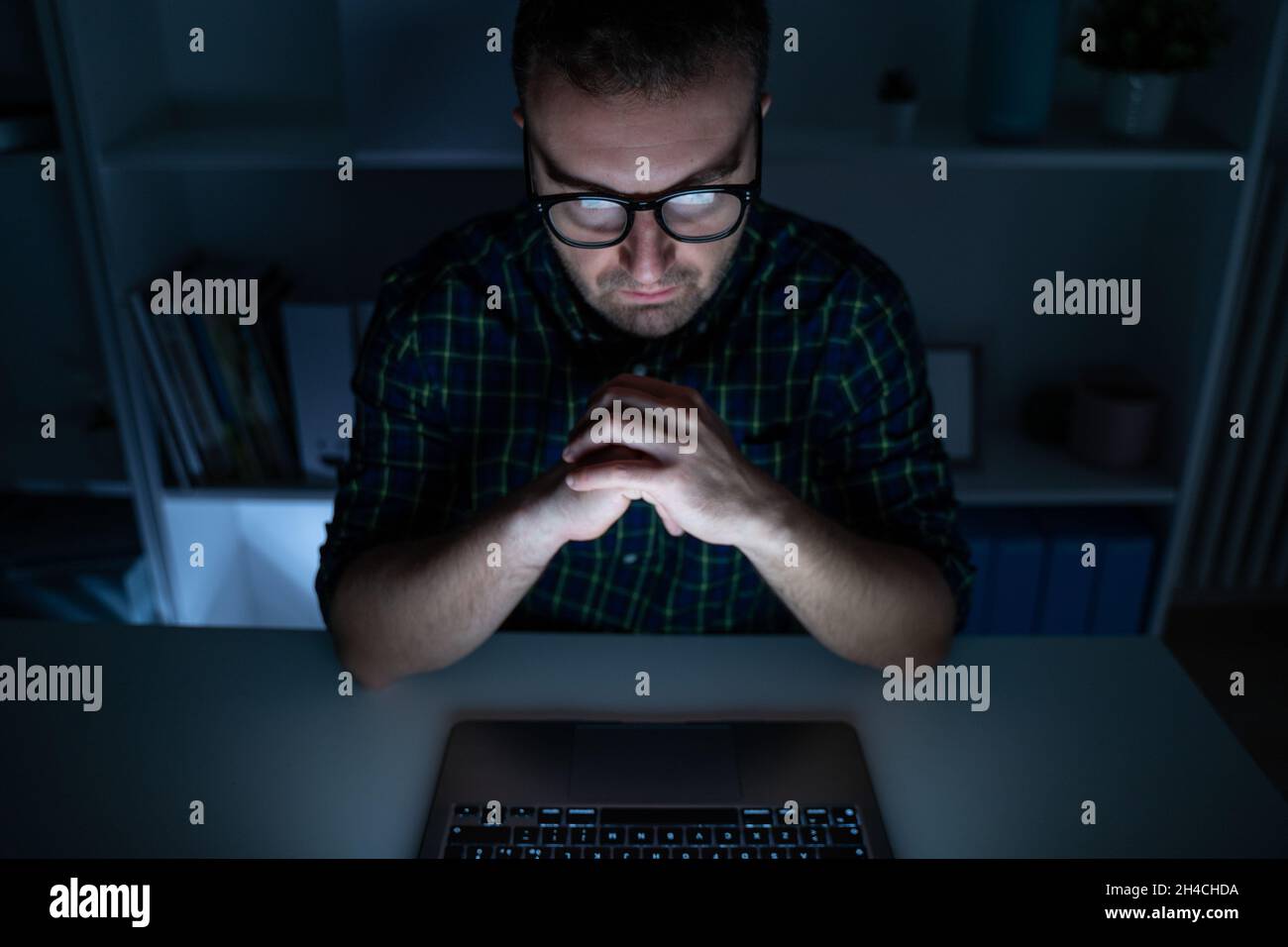 Using computer business night hi-res stock photography and images - Alamy