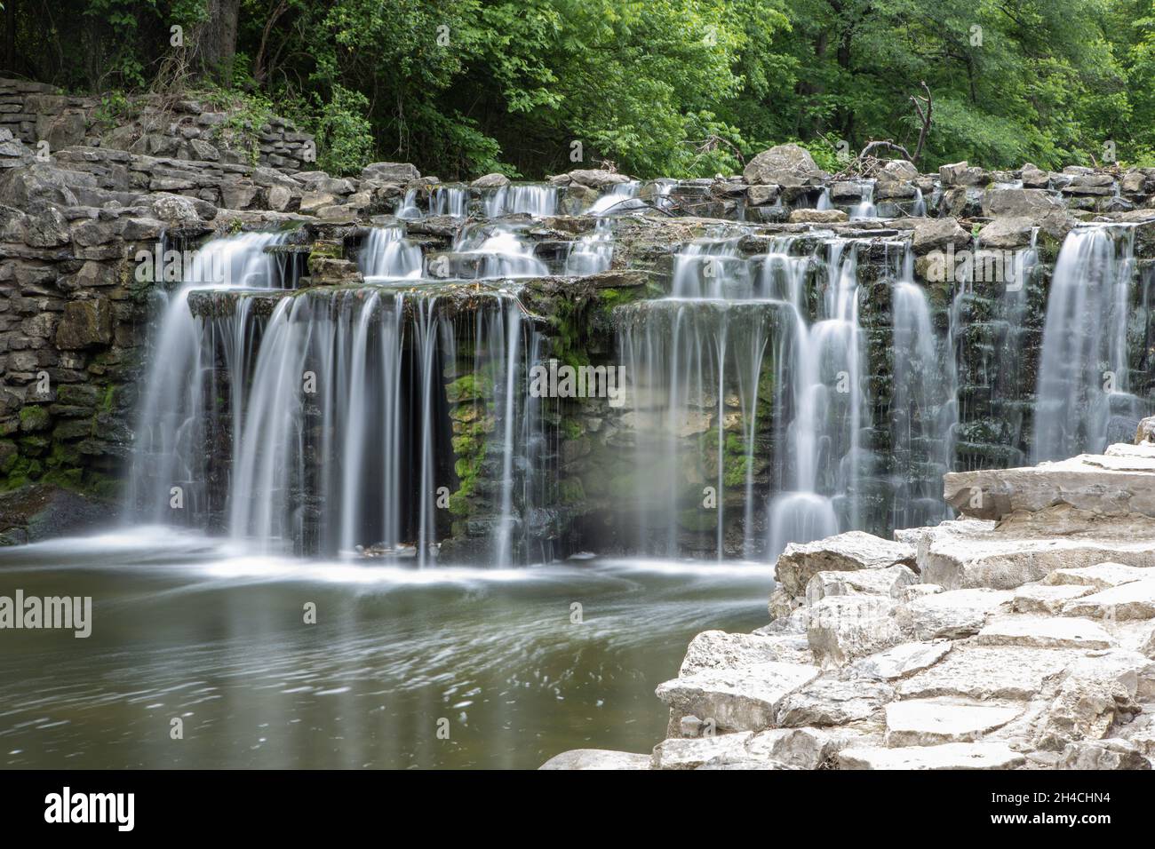 Beautiful shot park waterfall hi-res stock photography and images - Alamy