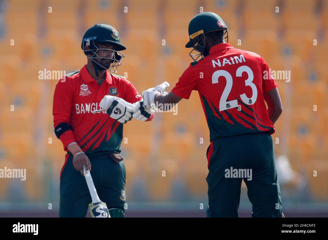 Liton das cricket hi-res stock photography and images - Alamy