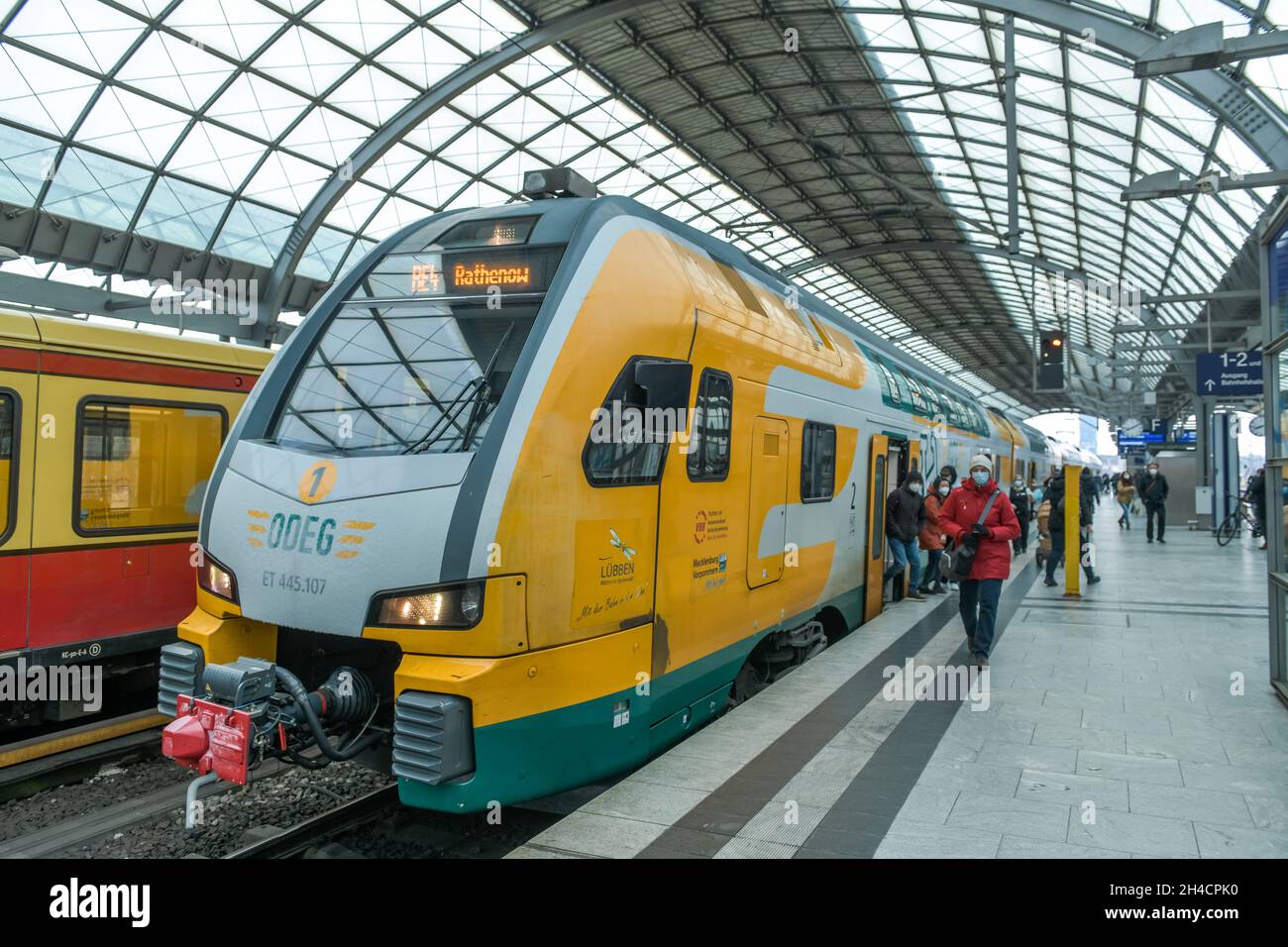 Bahnhof bahnsteig deutschland hi-res stock photography and images - Alamy