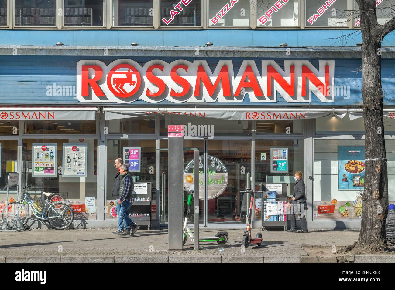 Rossmann drogerie hi-res stock photography and images - Alamy