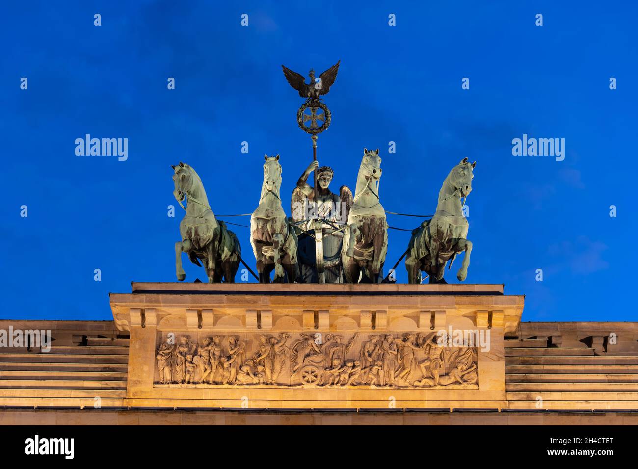 Quadriga of the Brandenburg Gate at night in city of Berlin, Germany ...