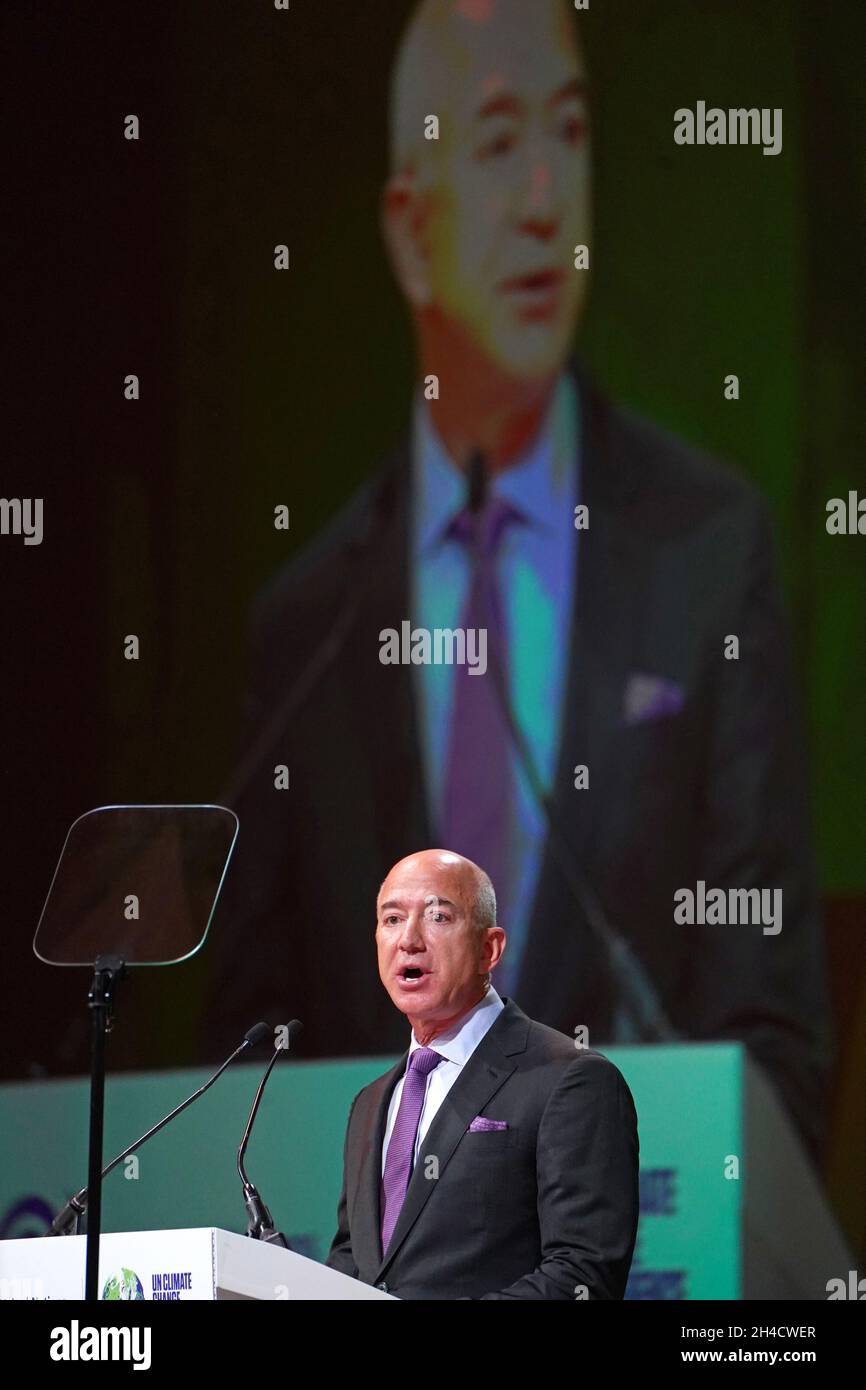 Jeff bezos amazon environment hi-res stock photography and images - Alamy