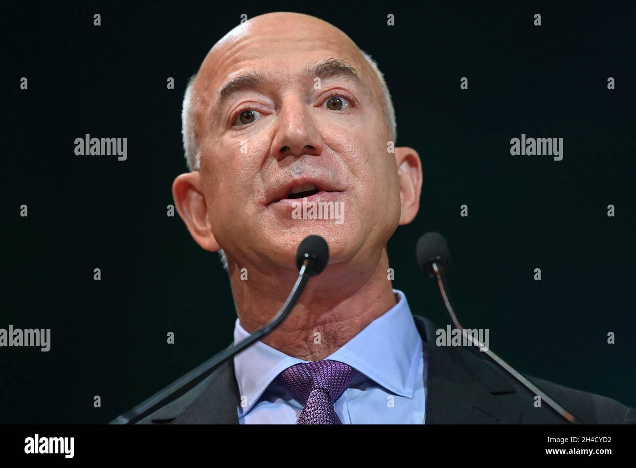 Jeff Bezos Amazon Speaking High Resolution Stock Photography and Images ...