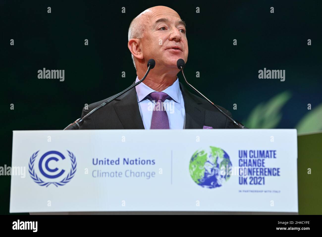 Jeff Bezos Amazon Speaking High Resolution Stock Photography and Images ...