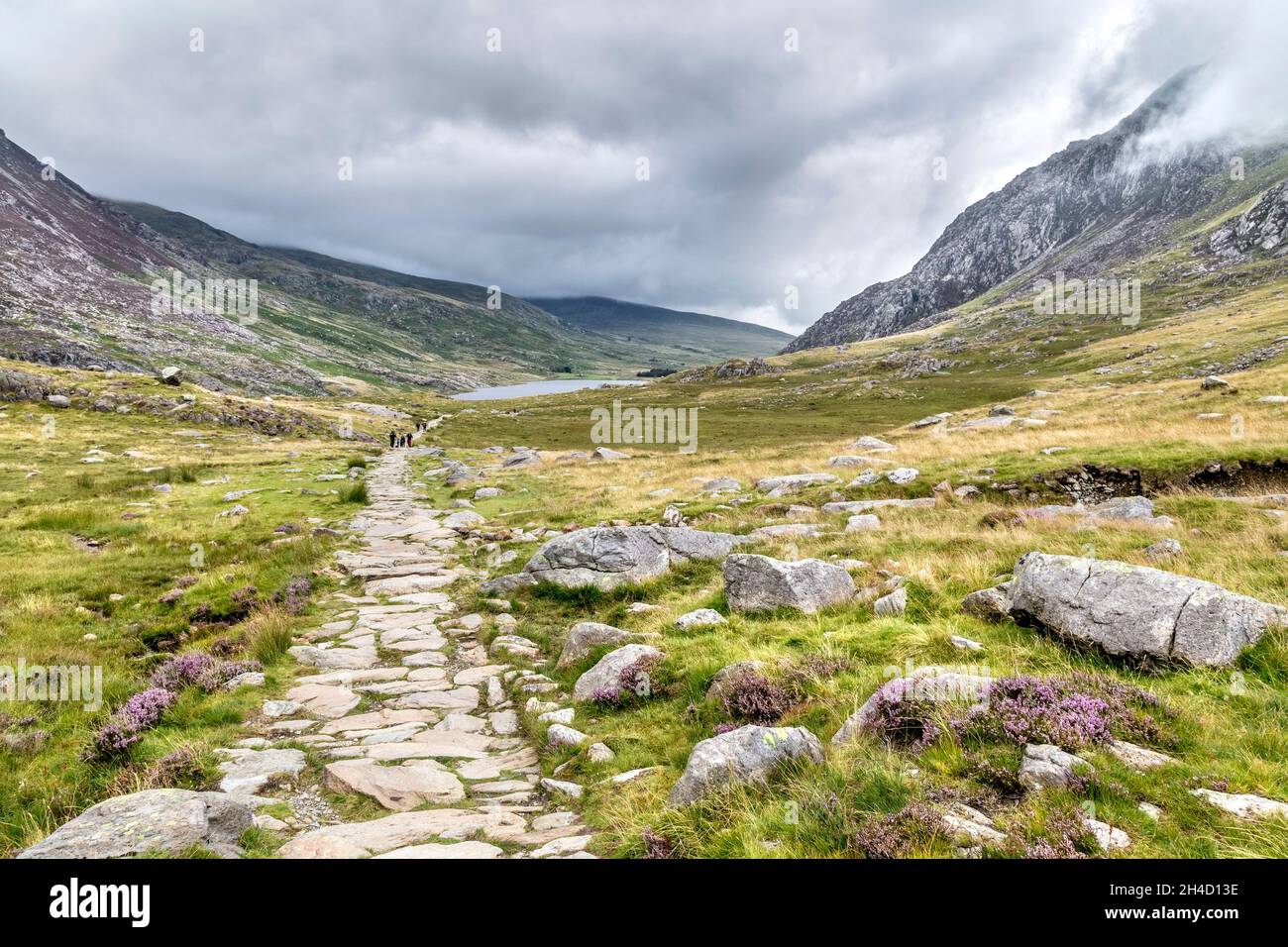 Cwm Idwal High Resolution Stock Photography and Images - Alamy