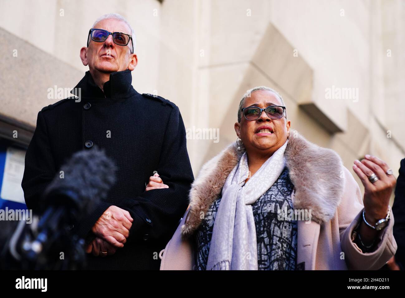 Bibaa henry nicole smallman sisters hi-res stock photography and images ...