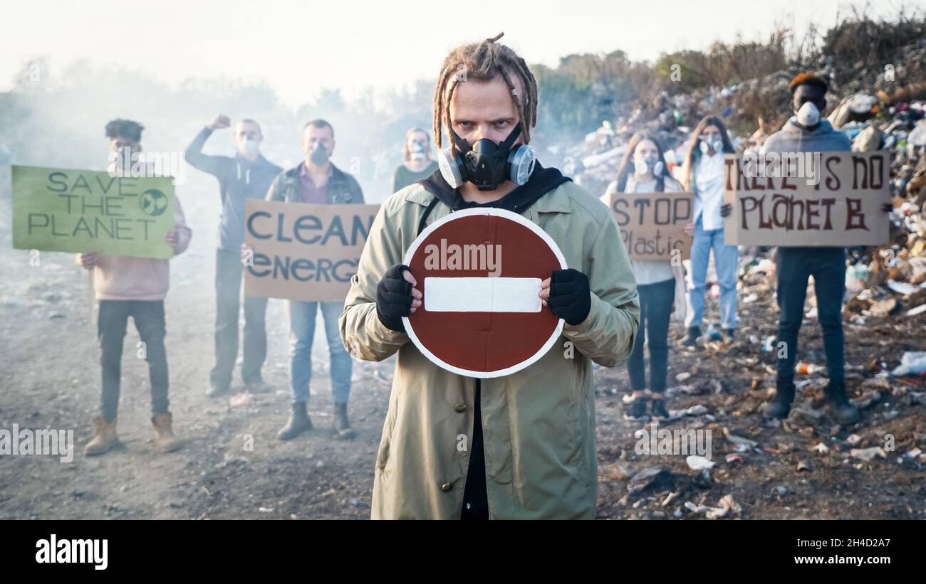 Garbage men protesting hi-res stock photography and images - Alamy