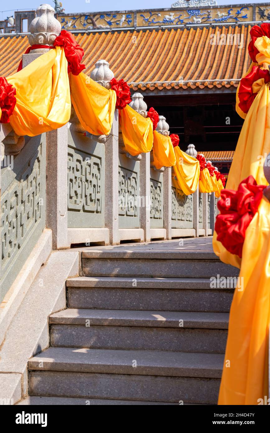 The white marble bridge in Chinese classical architecture Stock Photo ...