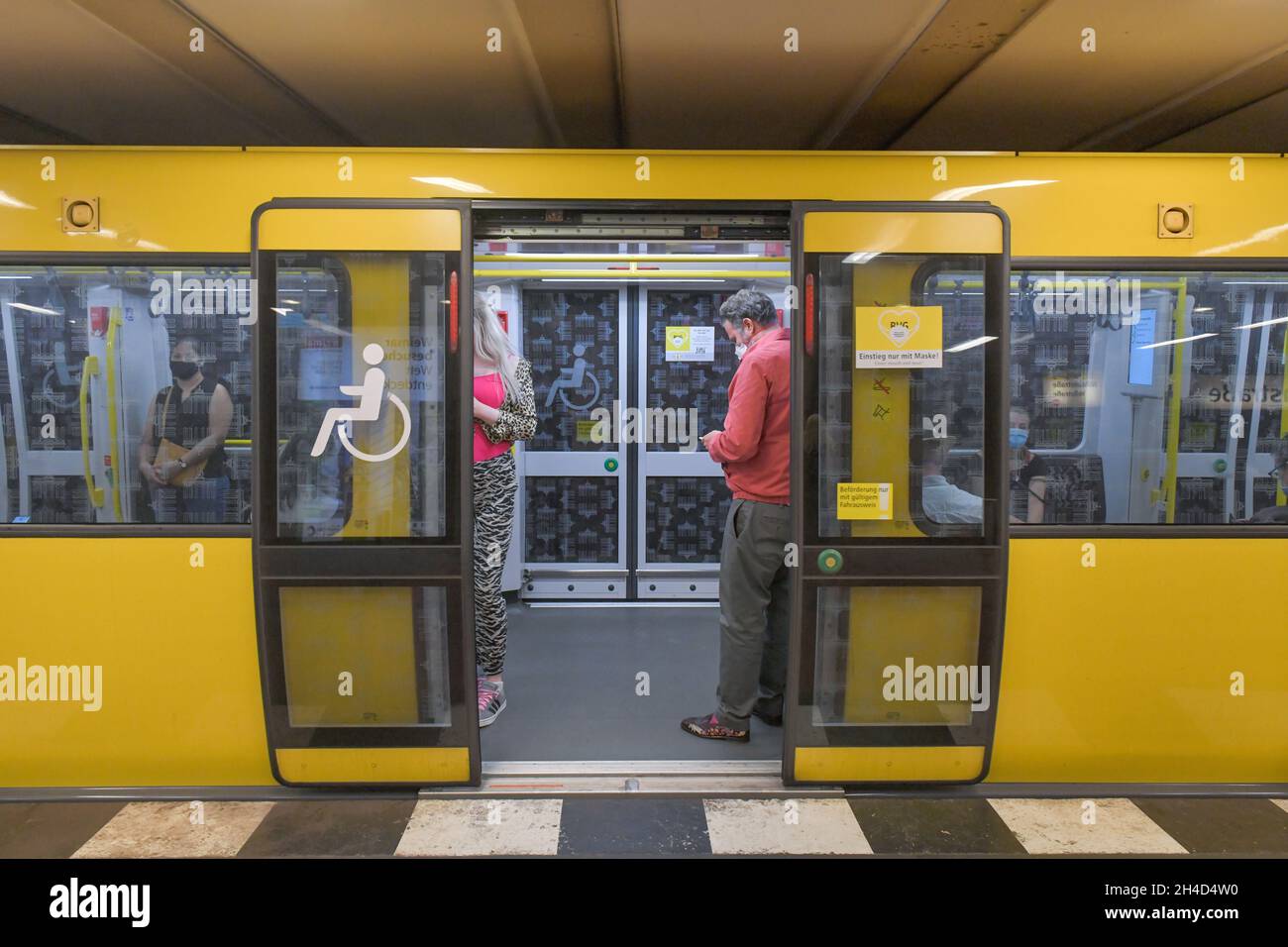 U2 linie u bahn hi-res stock photography and images - Alamy