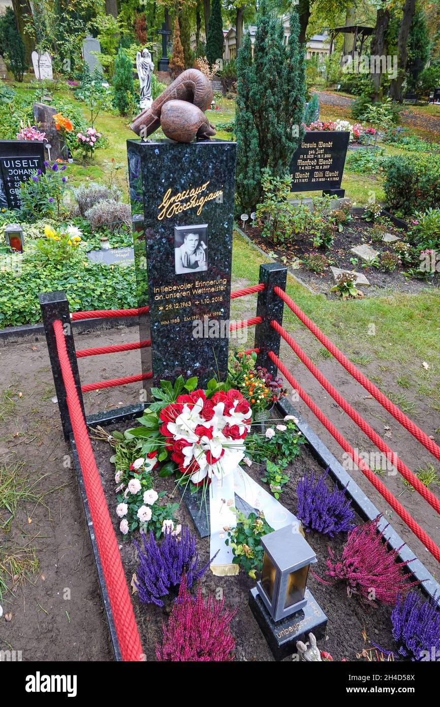 Grab Boxer Rocky Graciano Rocchigiani, Alter St.-Matthäus-Kirchhof ...