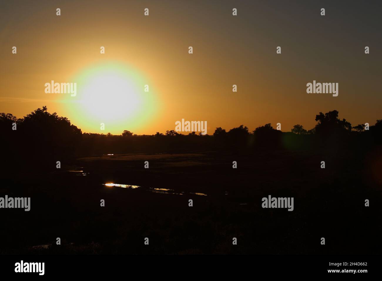 Sonnenuntergang Shingwedzi River / Sundown Shingwedzi River Stock Photo ...