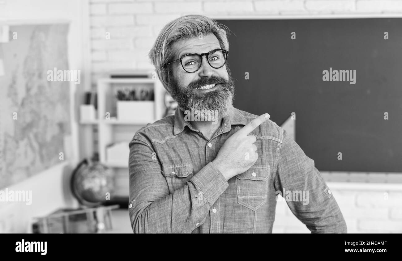 Inspiring to learn. Modern school. Private lesson. School projects ...