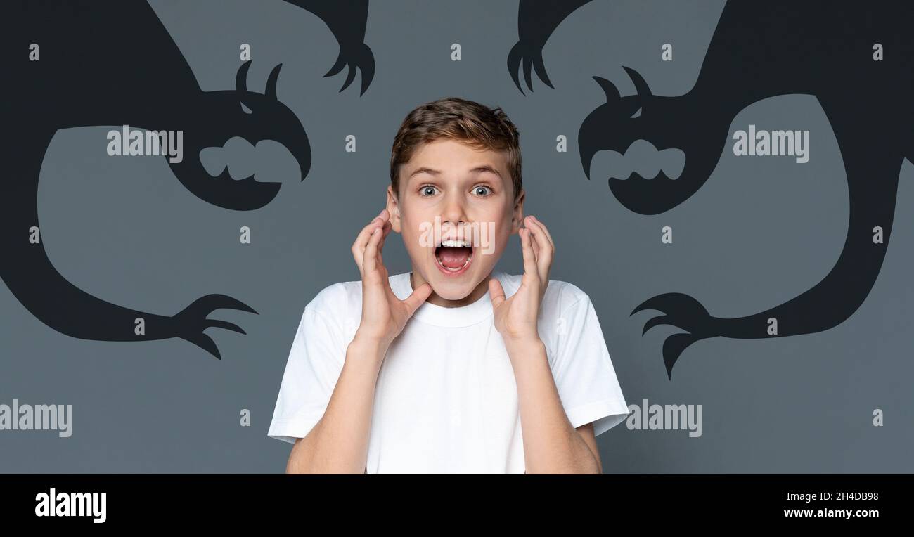 Teen boy face scared hi-res stock photography and images - Alamy