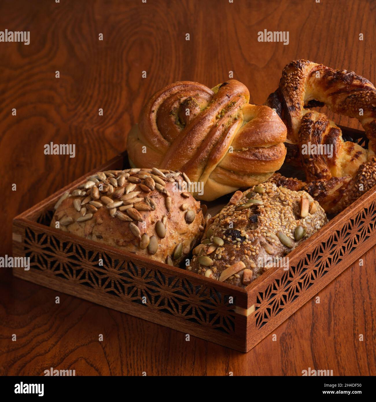 The bread basket hi-res stock photography and images - Alamy