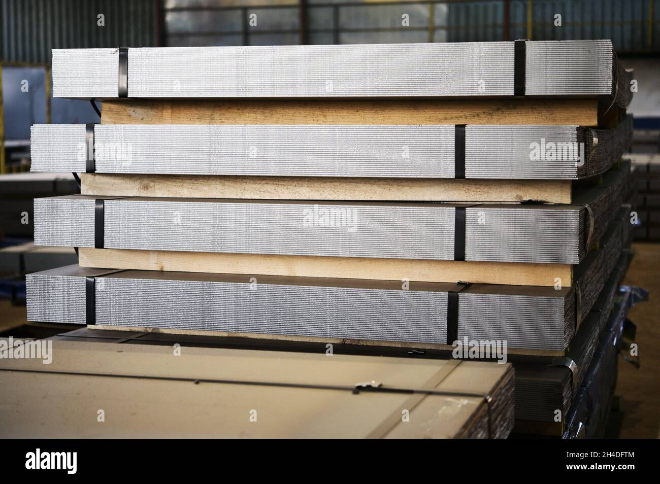 Stack of steel plate in steel plant Stock Photo - Alamy