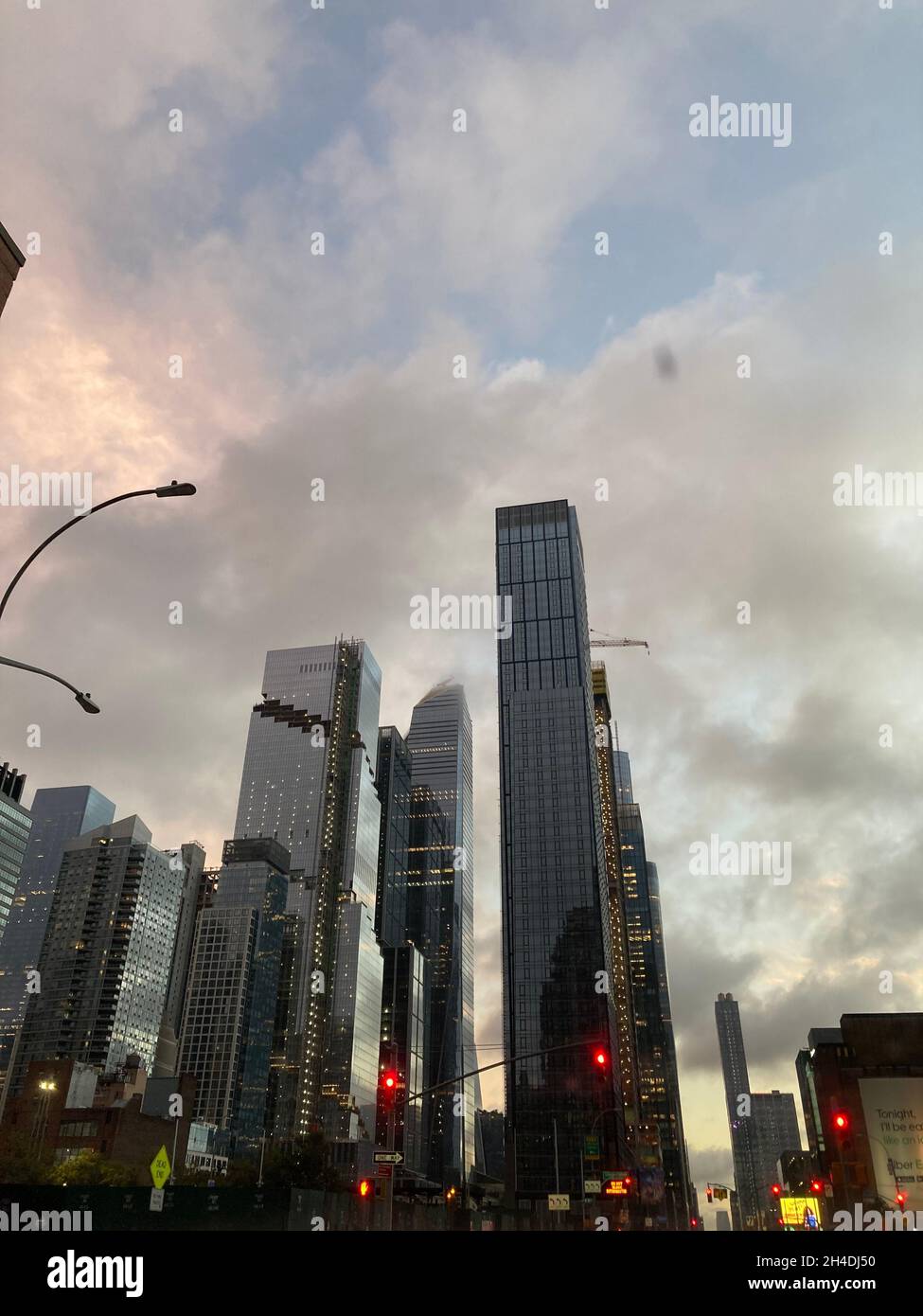 New York City, Hells's Kitchen skyscrapers Stock Photo - Alamy
