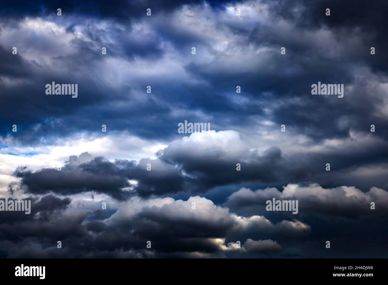 Dramatic Dark Clouds before Thunder Storm and Rain Stock Photo - Alamy