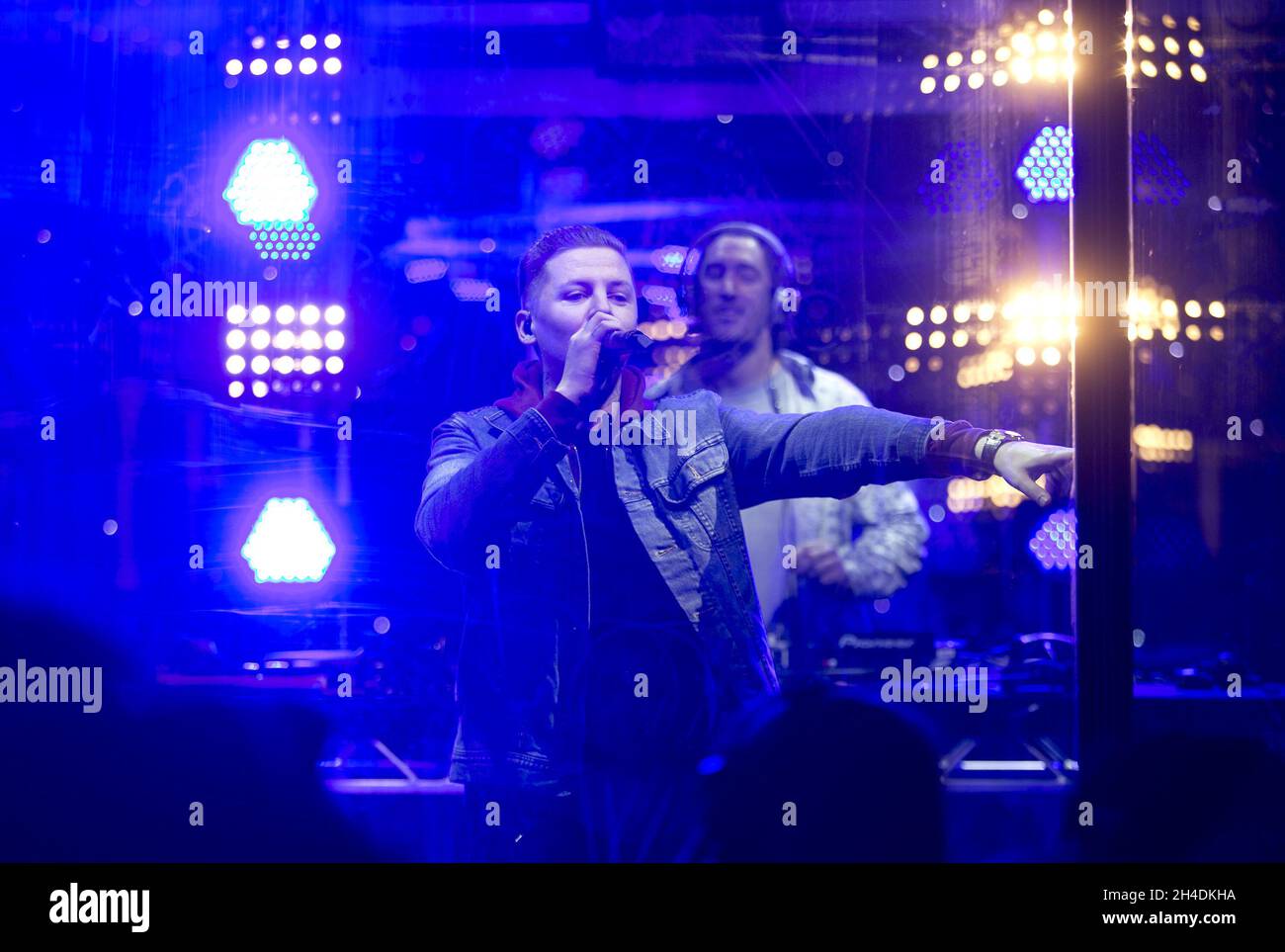 Music cube hi-res stock photography and images - Alamy