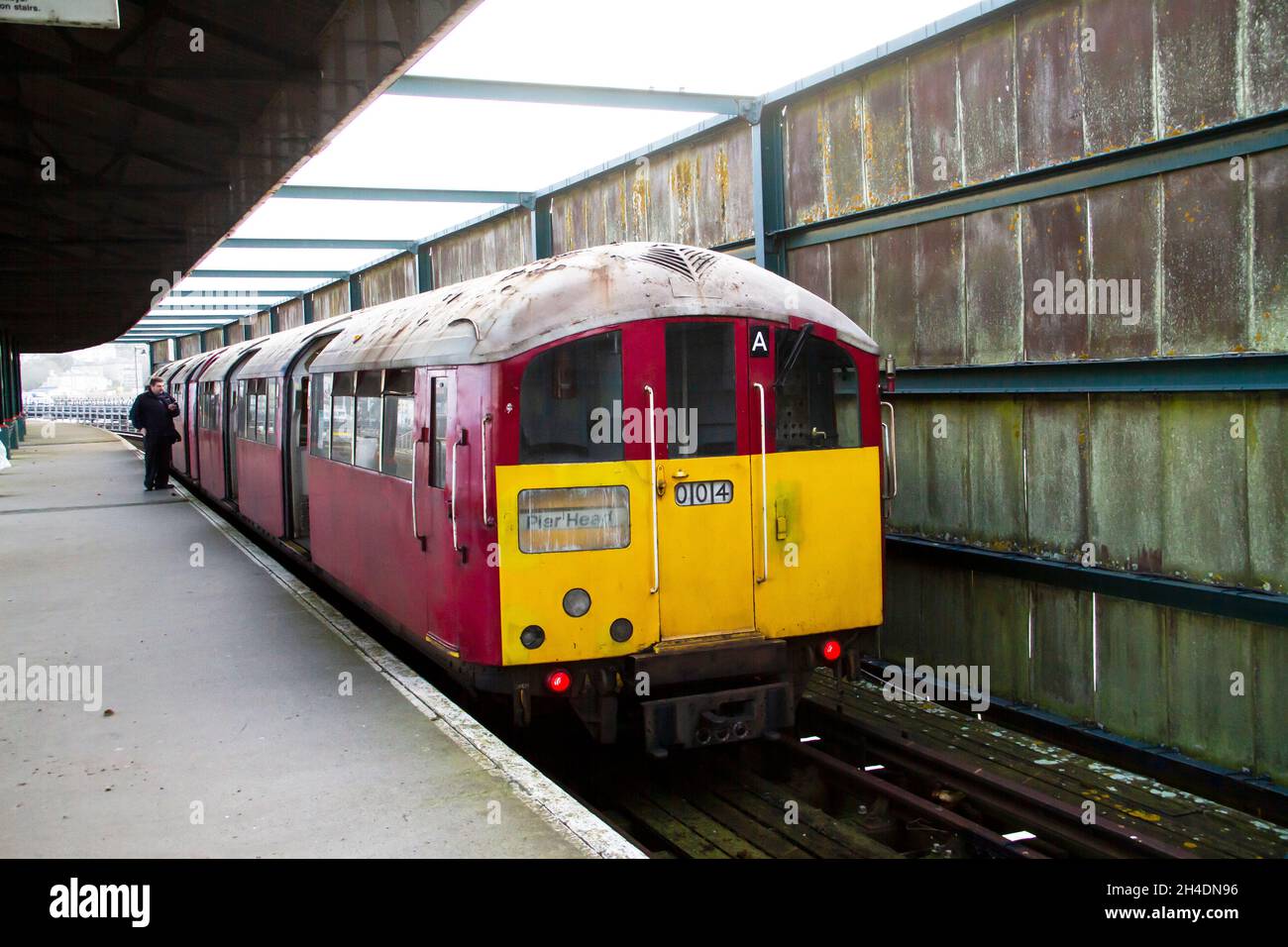 Ryde pierhead hi-res stock photography and images - Alamy