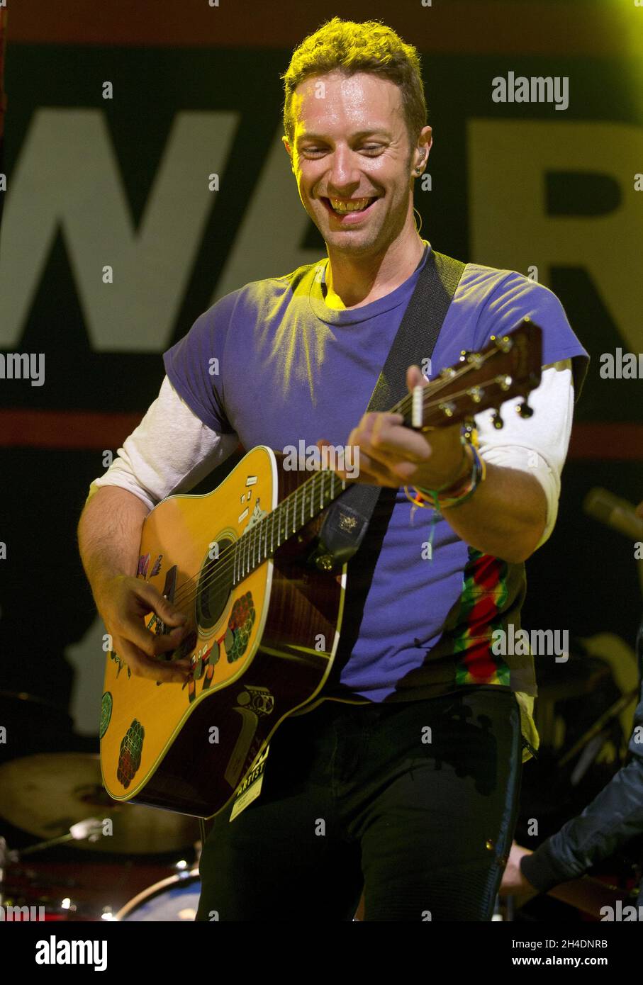 Coldplay performs charity gig straight after the BRIT Awards in aid of ...