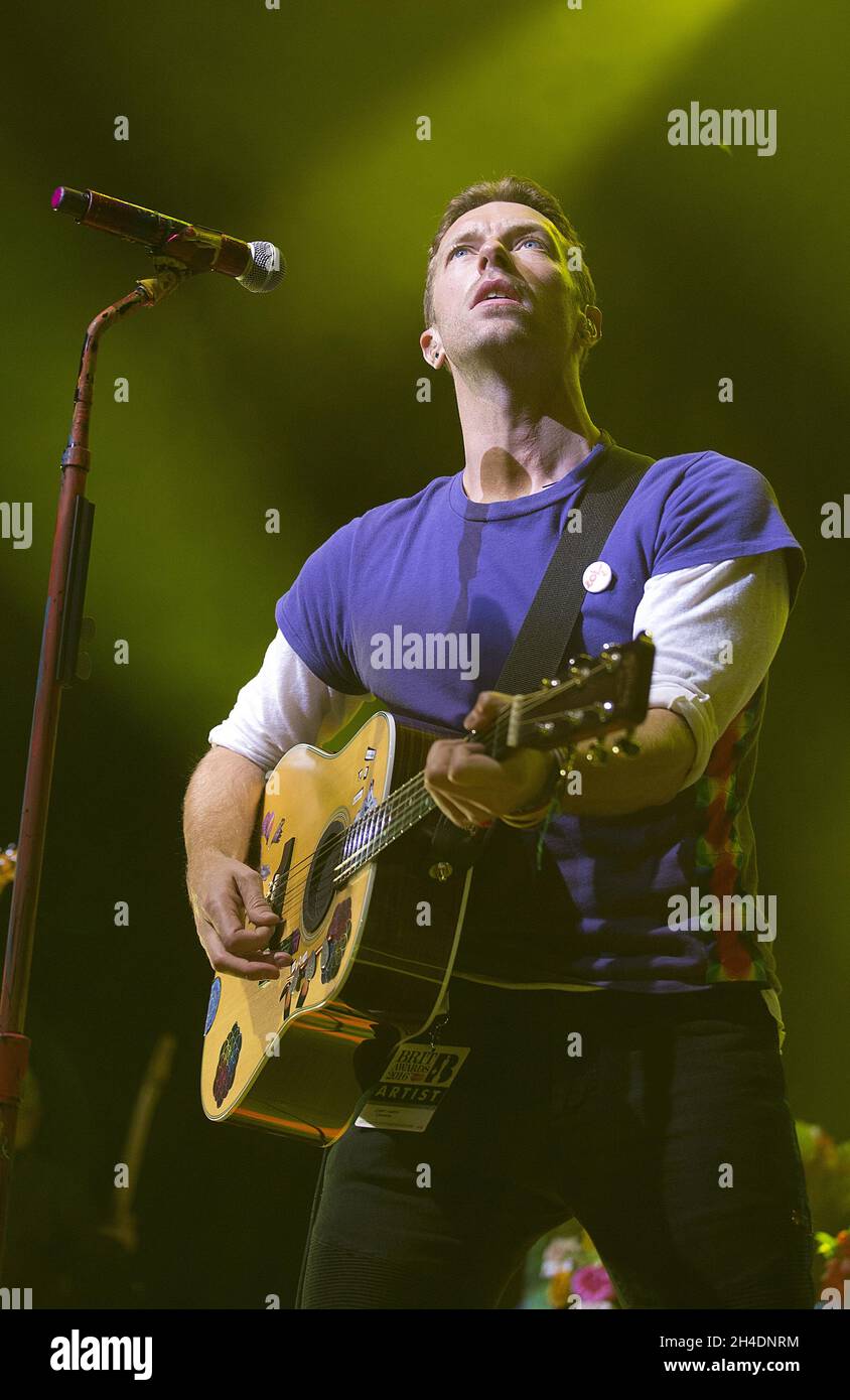 Coldplay lead singer, Chris Martin, performs charity gig straight after ...