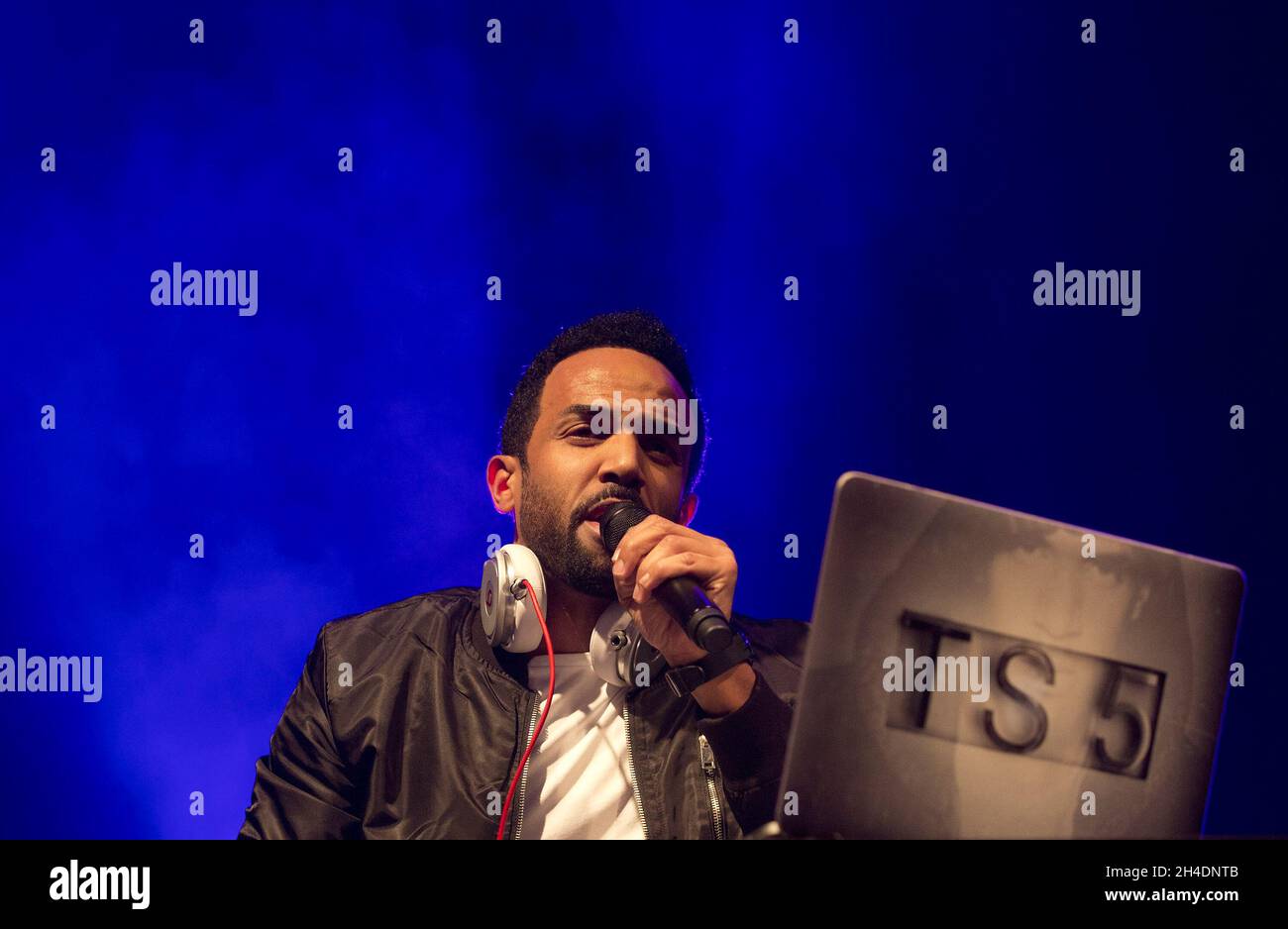 Platinum album-selling and chart-topping international superstar Craig ...