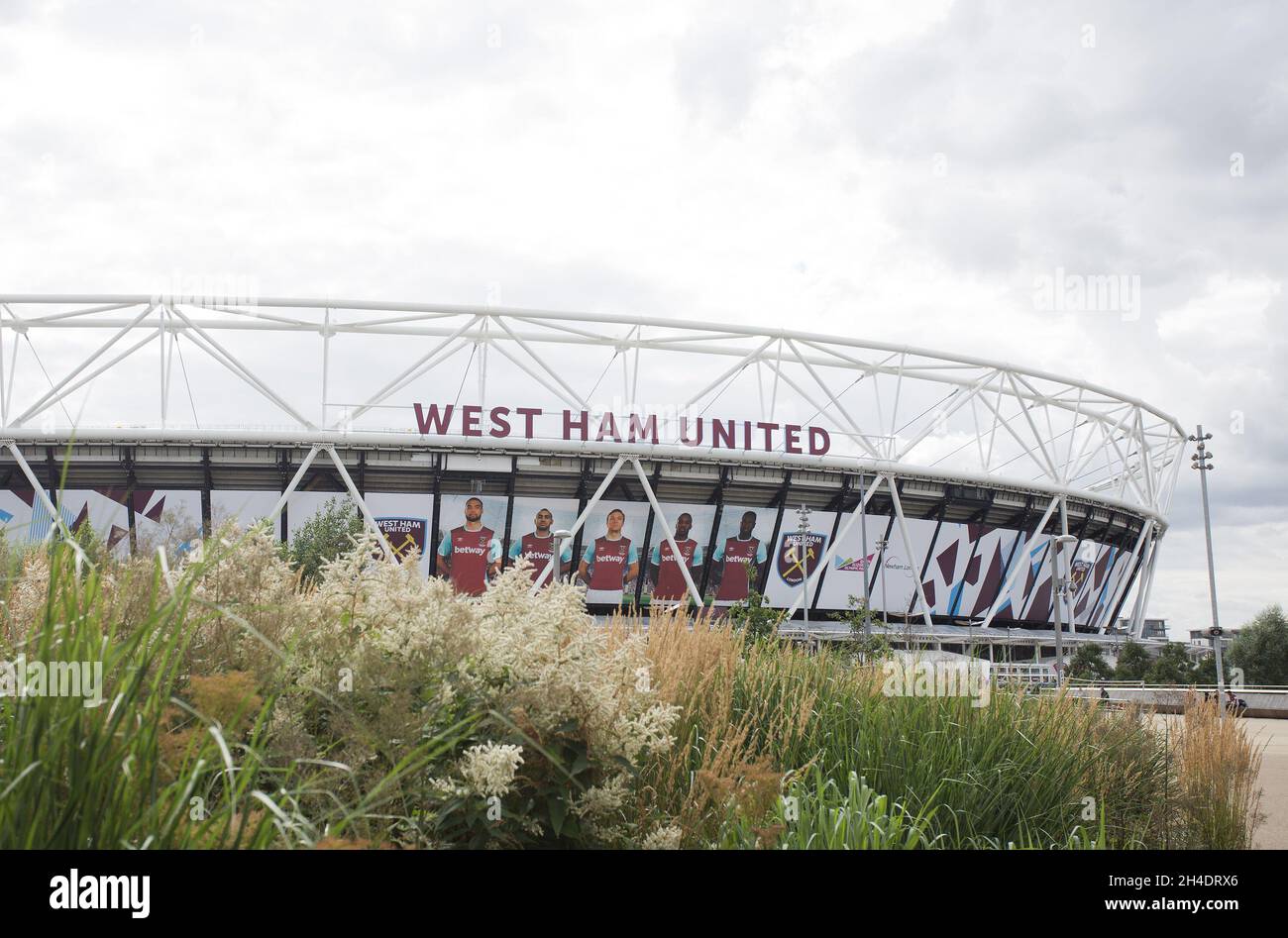 The olympic stadium west ham hi-res stock photography and images - Alamy