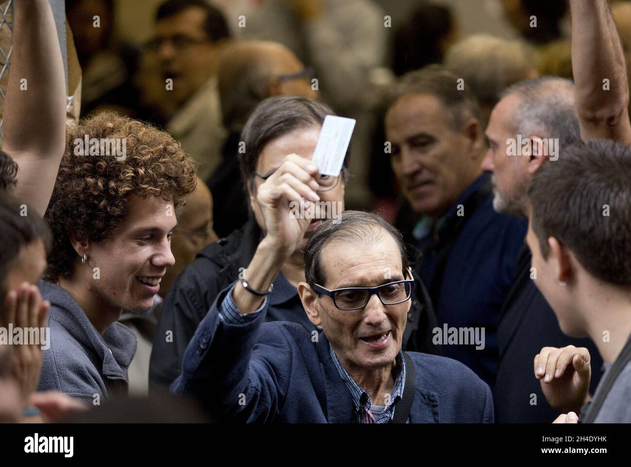 Spain id card hi-res stock photography and images - Alamy