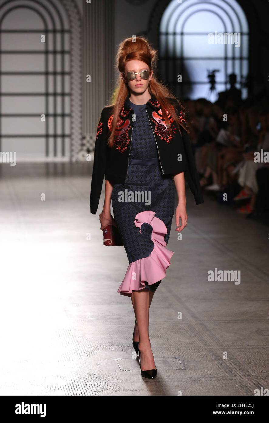 Models on the Fashion in Motion: Holly Fulton show, a retrospective ...