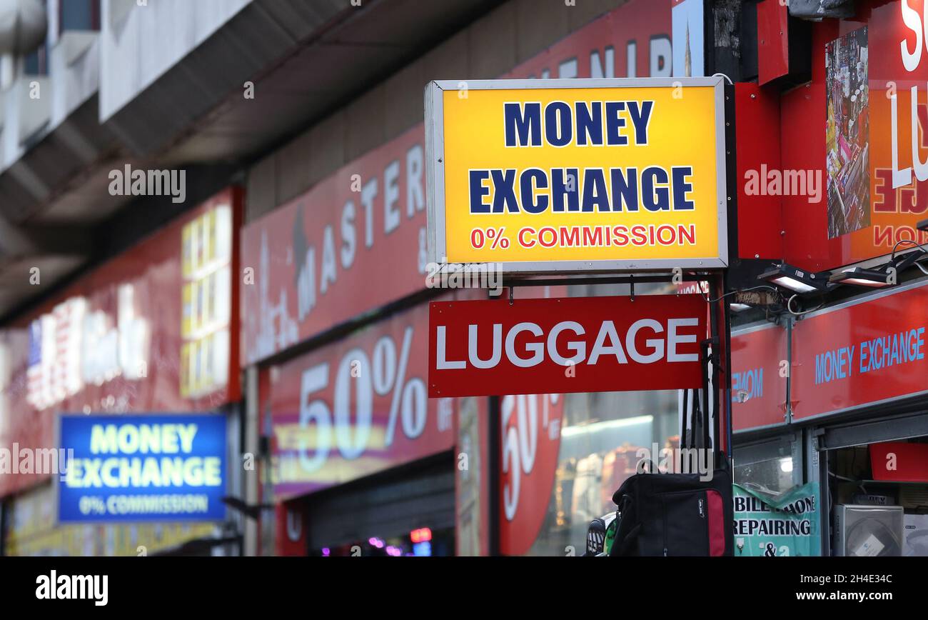 News consumer signs hi-res stock photography and images - Alamy