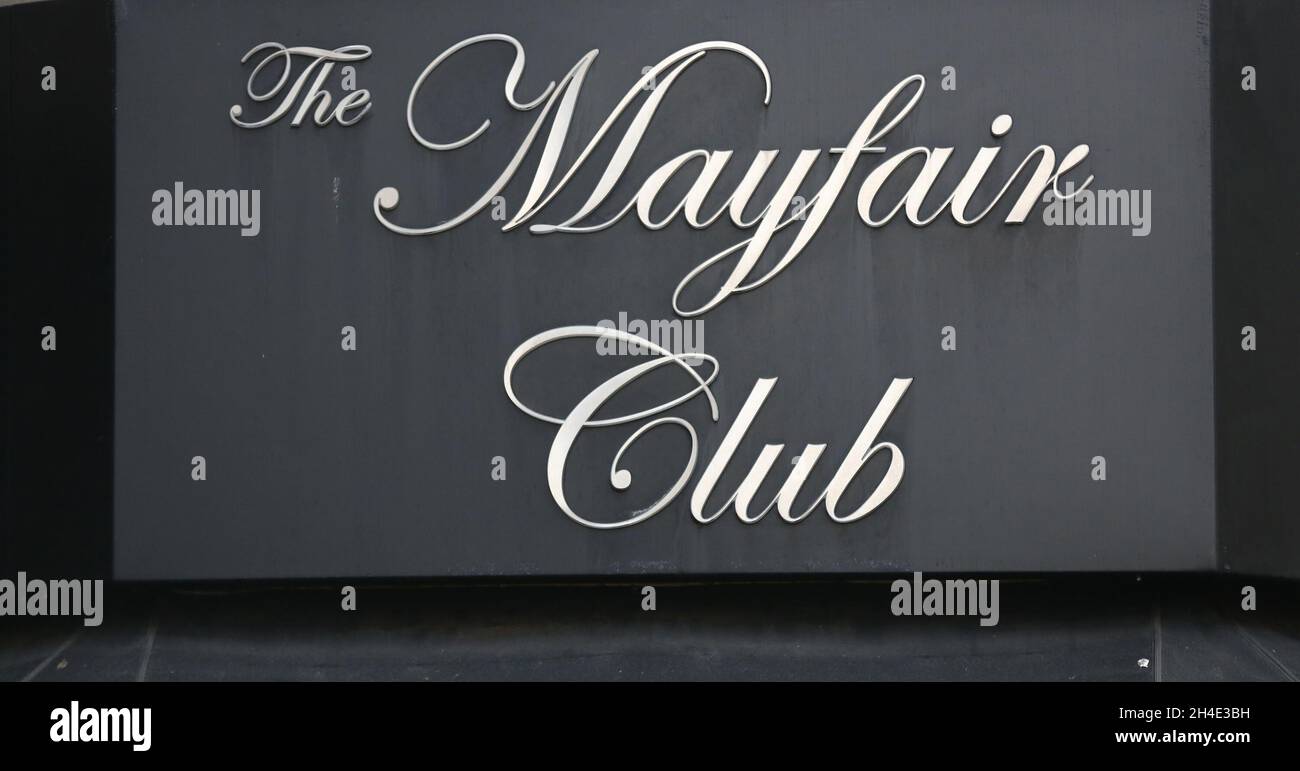 Mayfair sign green park hi-res stock photography and images - Alamy