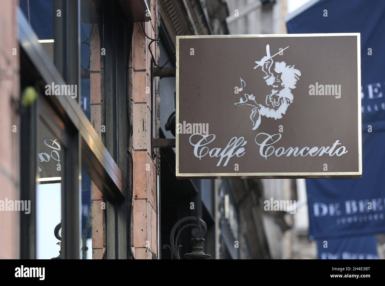 Caffe concerto hi-res stock photography and images - Alamy