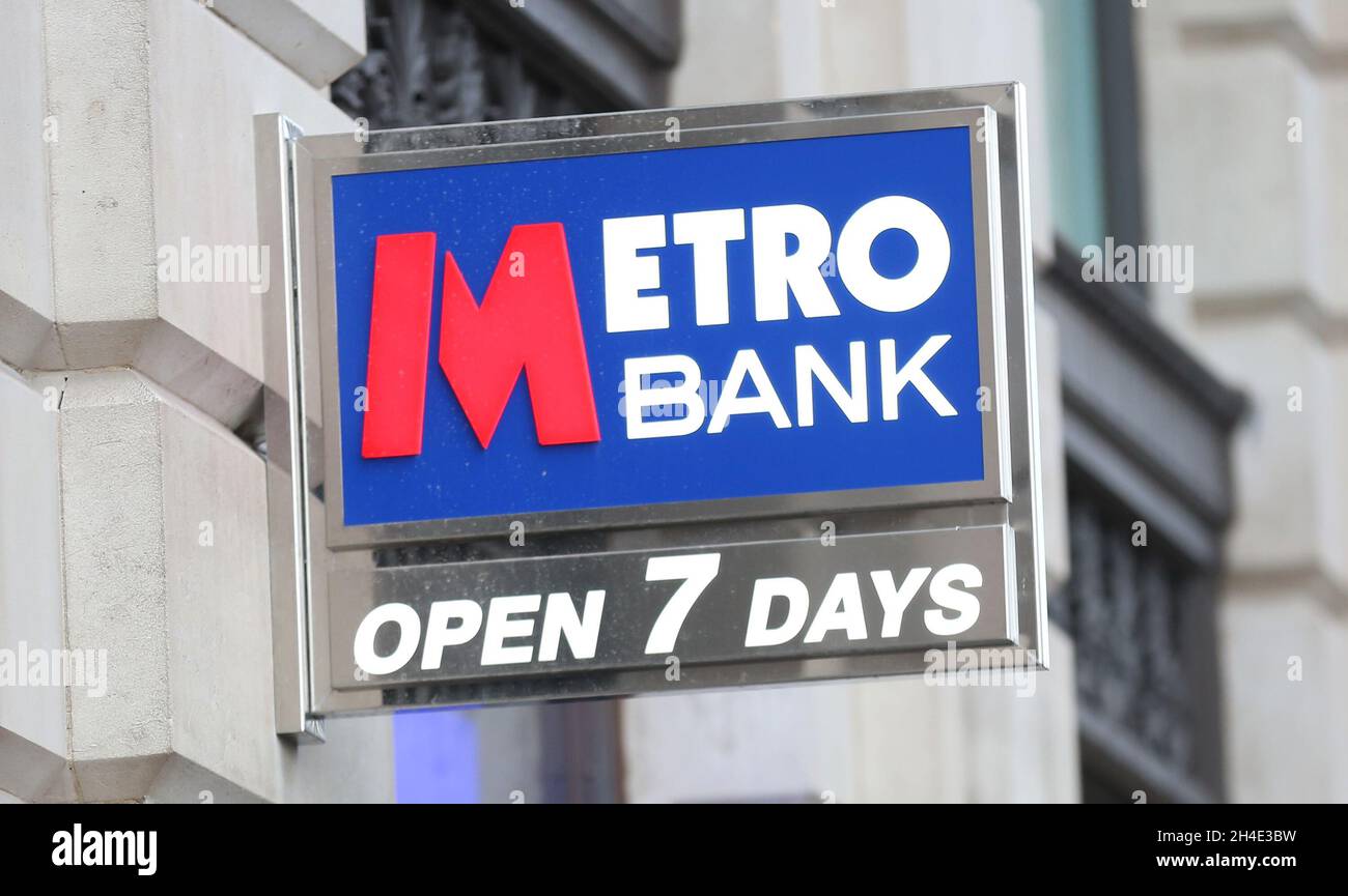 A metro bank logo hi-res stock photography and images - Alamy