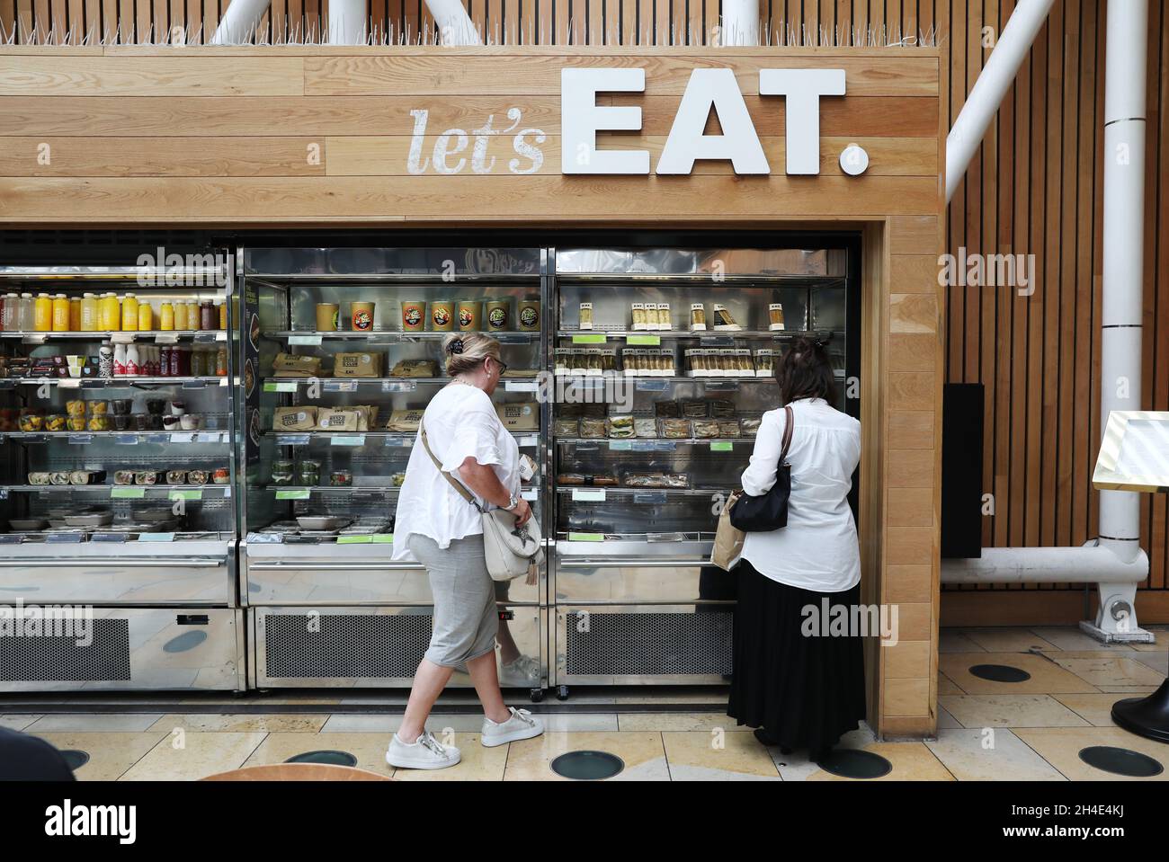 EAT logo in a branch at Paddington, London Picture dated: Friday May 31 ...