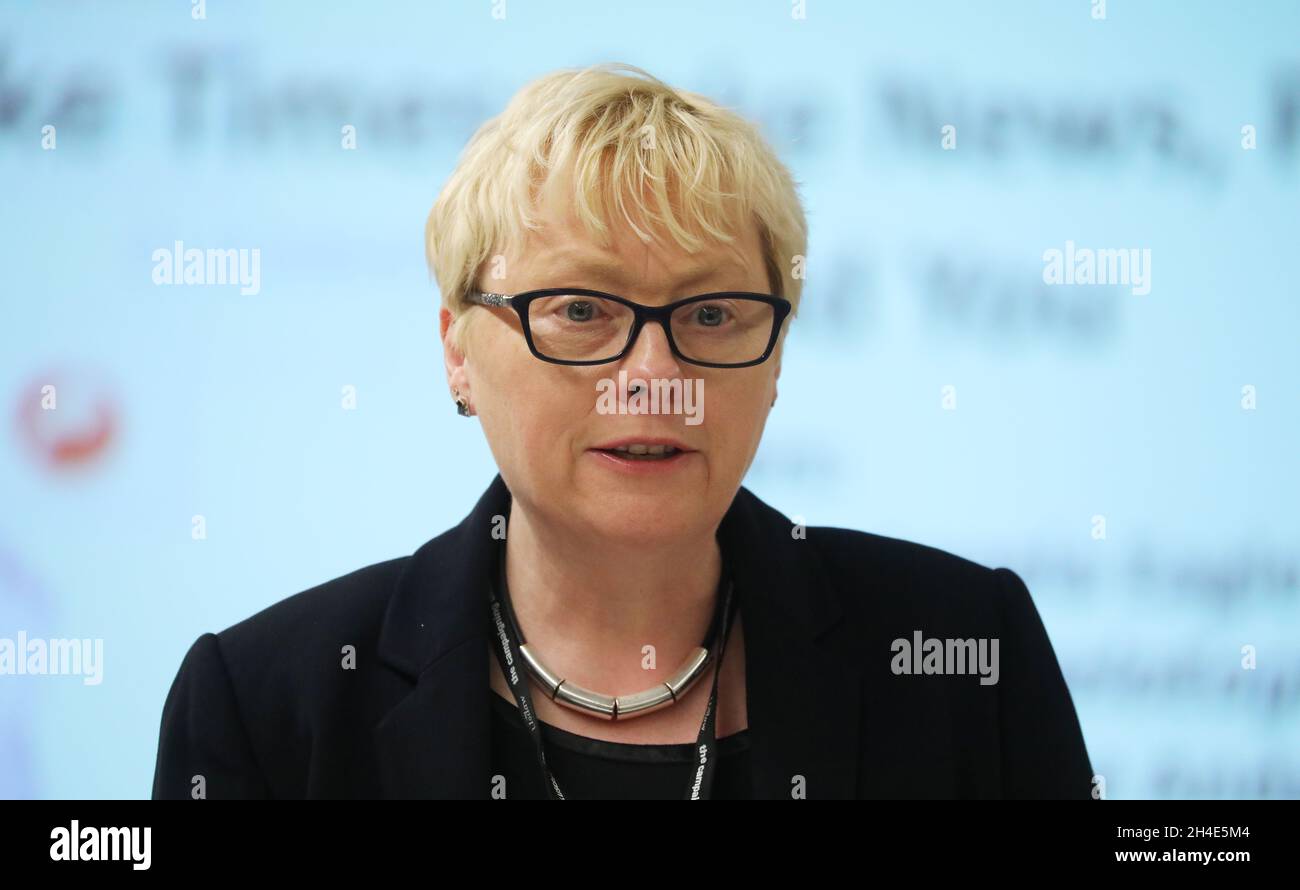 Labour mp angela eagle speaks hi-res stock photography and images - Alamy