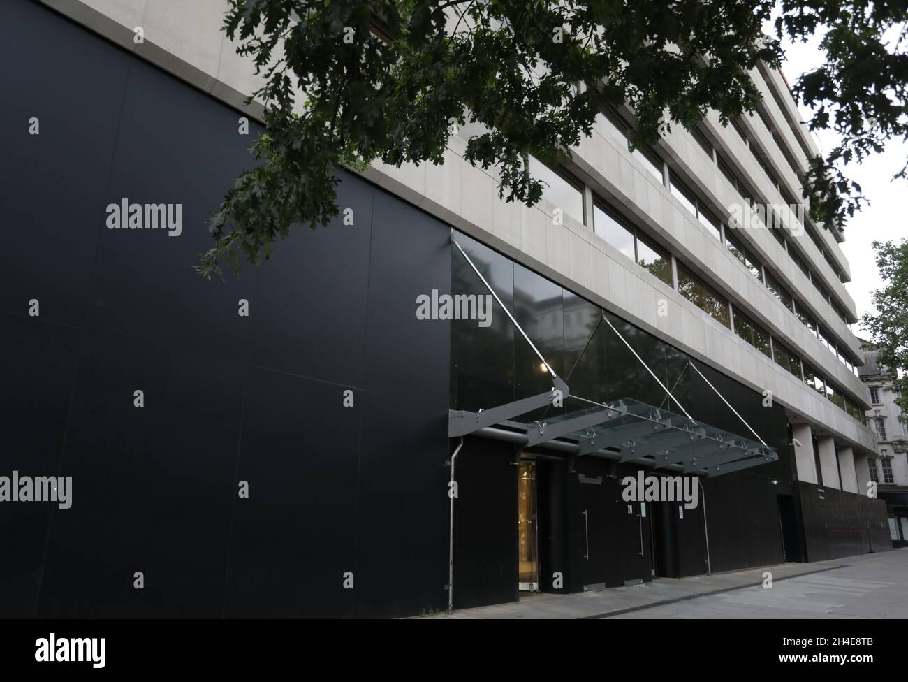 180 strand hi-res stock photography and images - Alamy