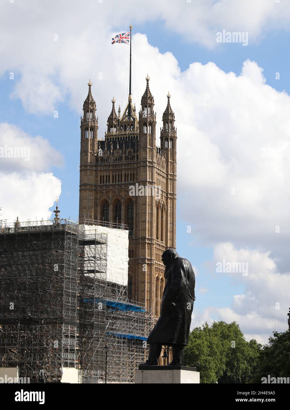 Top of victoria tower with union jack hi-res stock photography and ...