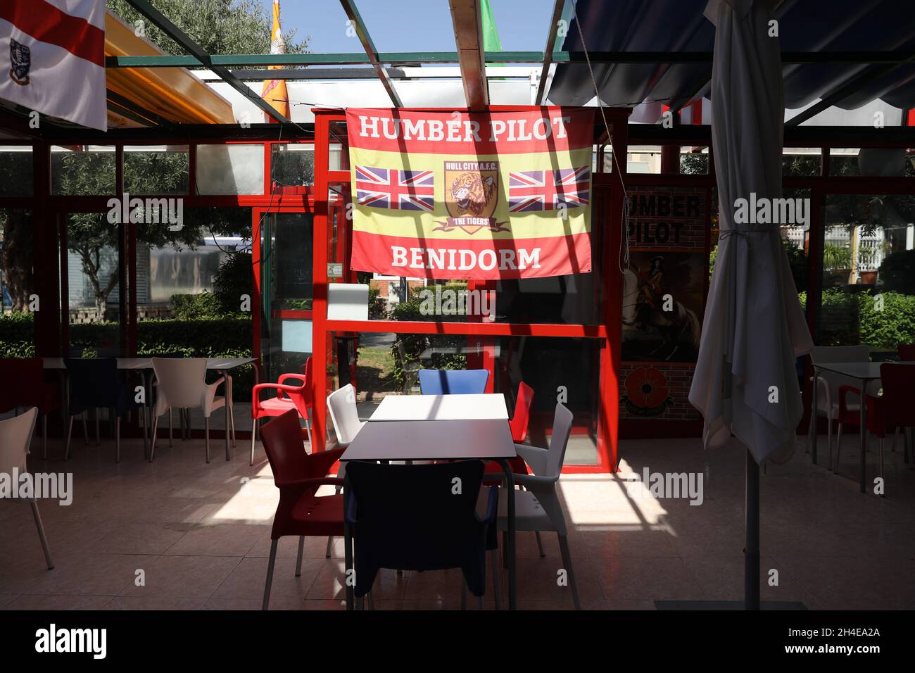 Humber pilot hi-res stock photography and images - Alamy