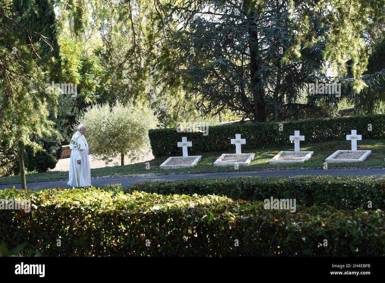 French cemetery rome hi-res stock photography and images - Alamy