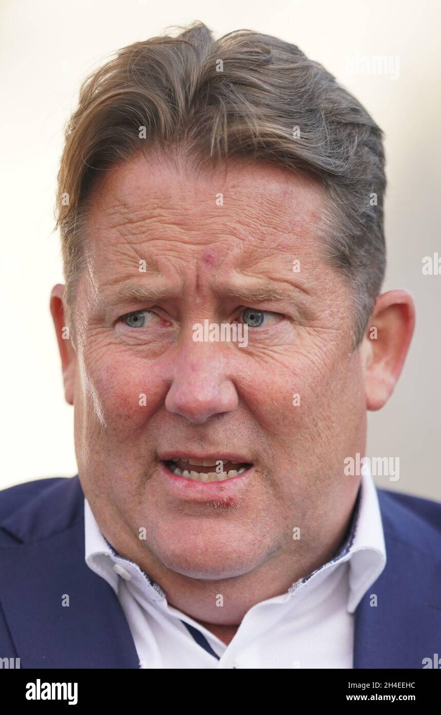 Minister darragh o'brien hi-res stock photography and images - Alamy