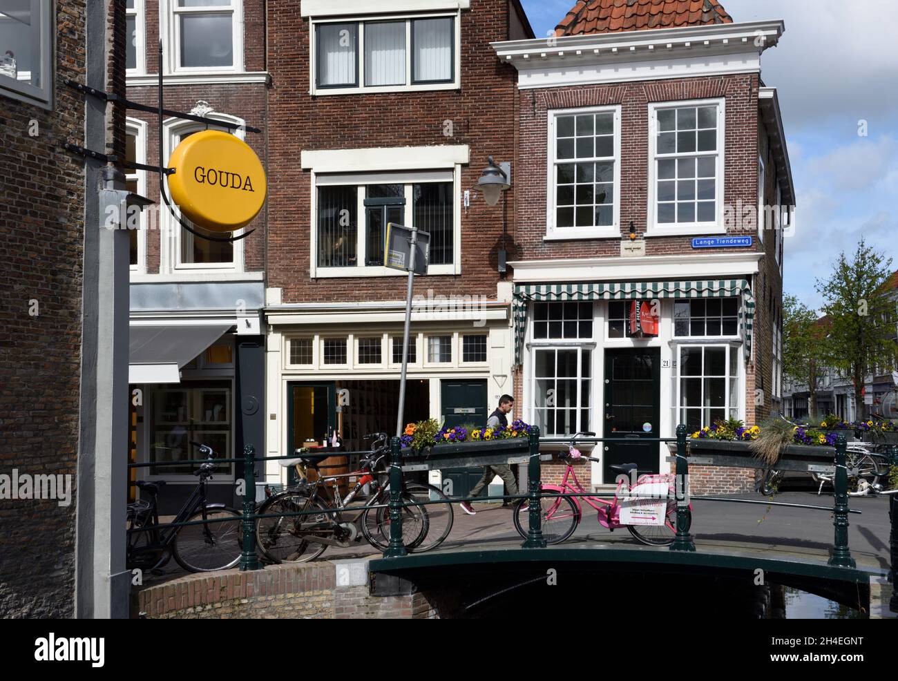 Gouda cheese sign hi-res stock photography and images - Alamy