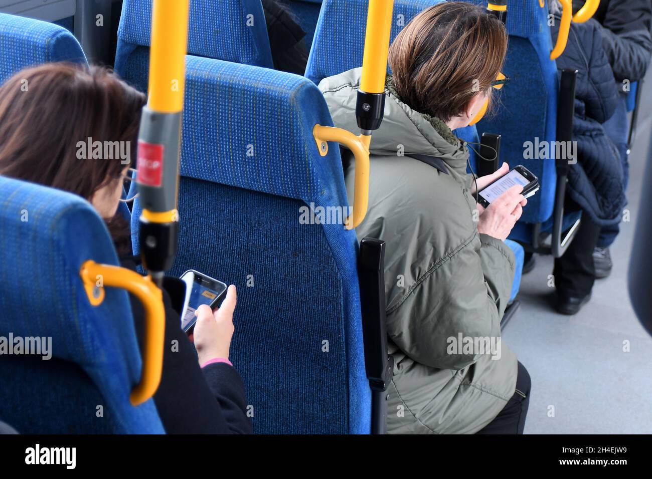 Smart phne hi-res stock photography and images - Alamy