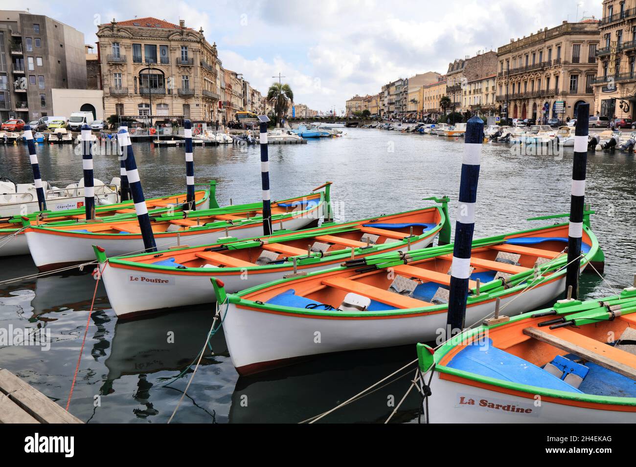 SETE, FRANCE - OCTOBER 2, 2021: Canal view in downtown Sete, France ...