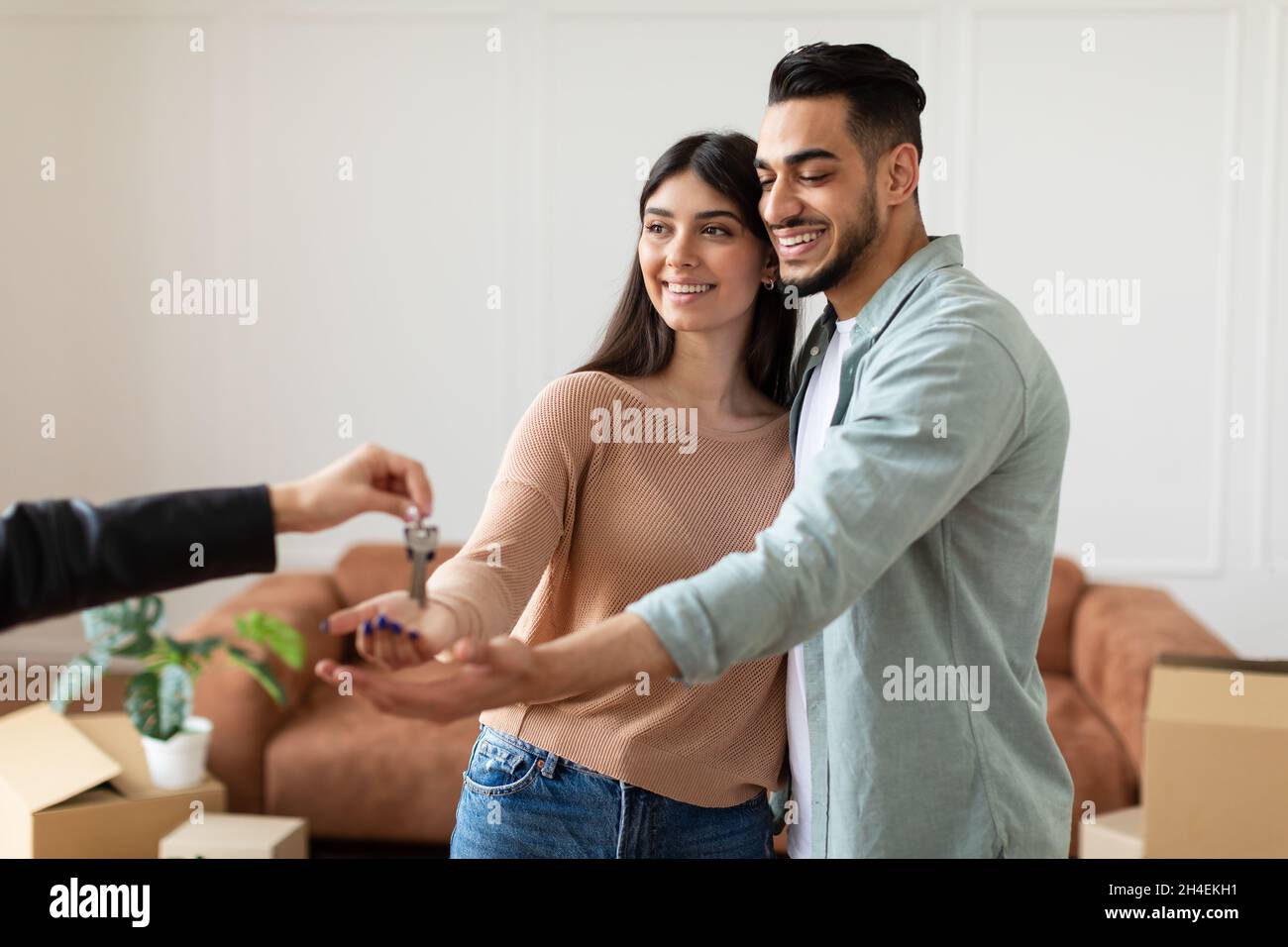 Estate excited hi-res stock photography and images - Alamy