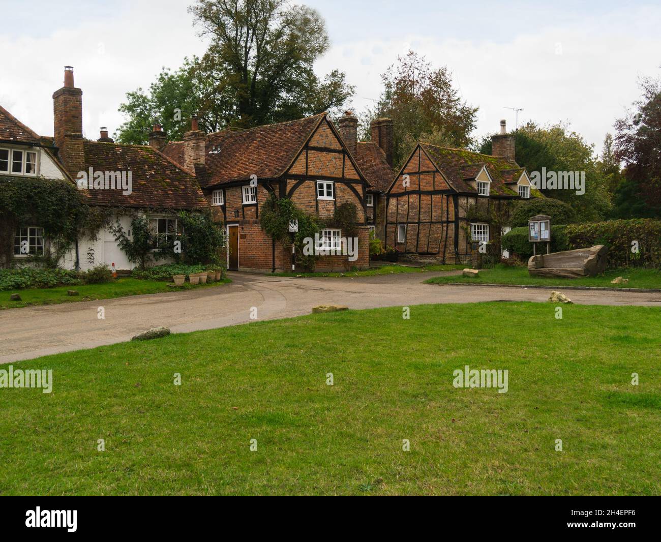 Pictureqsque village hi-res stock photography and images - Alamy