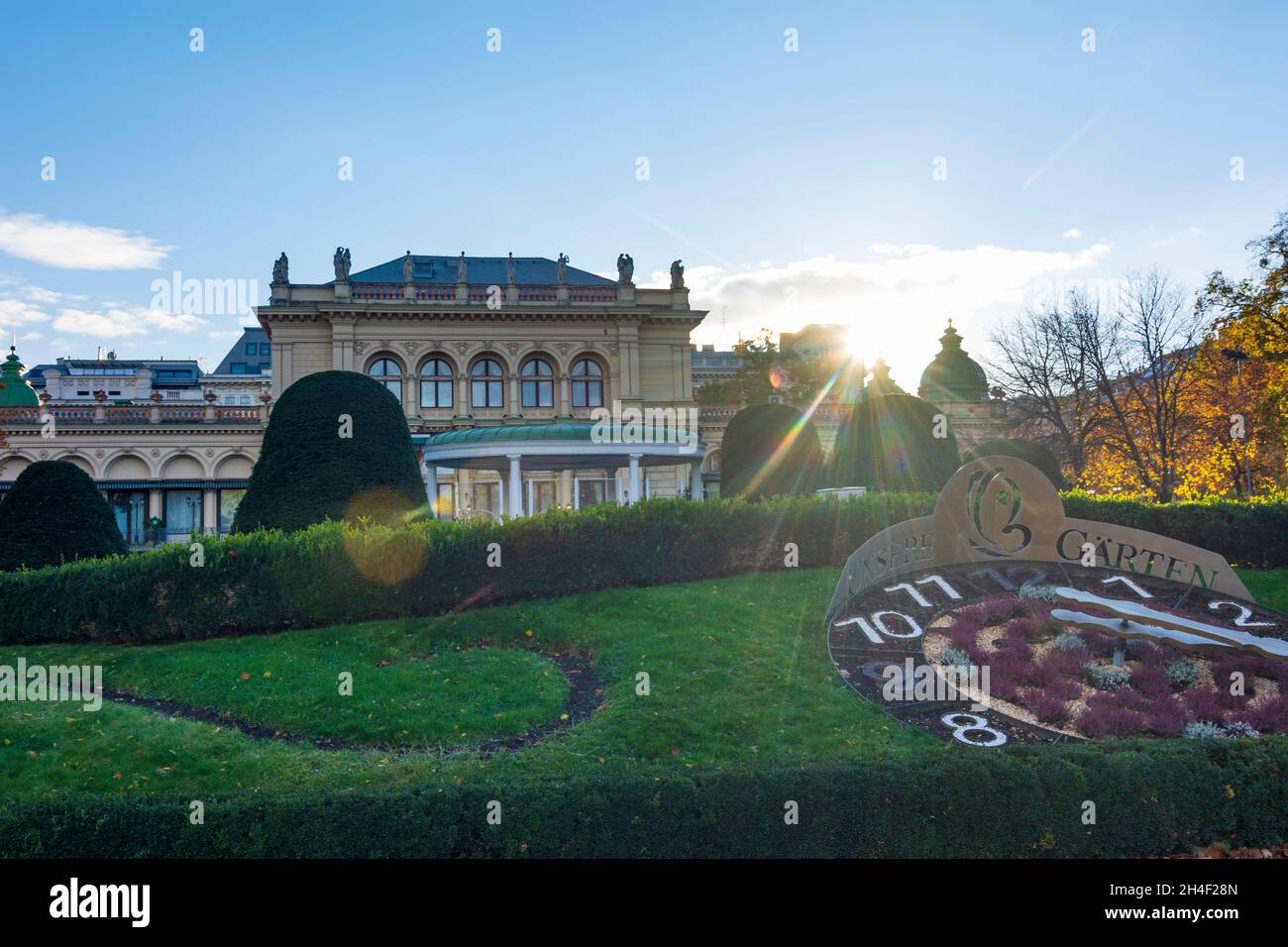 Old vienna park hi-res stock photography and images - Alamy